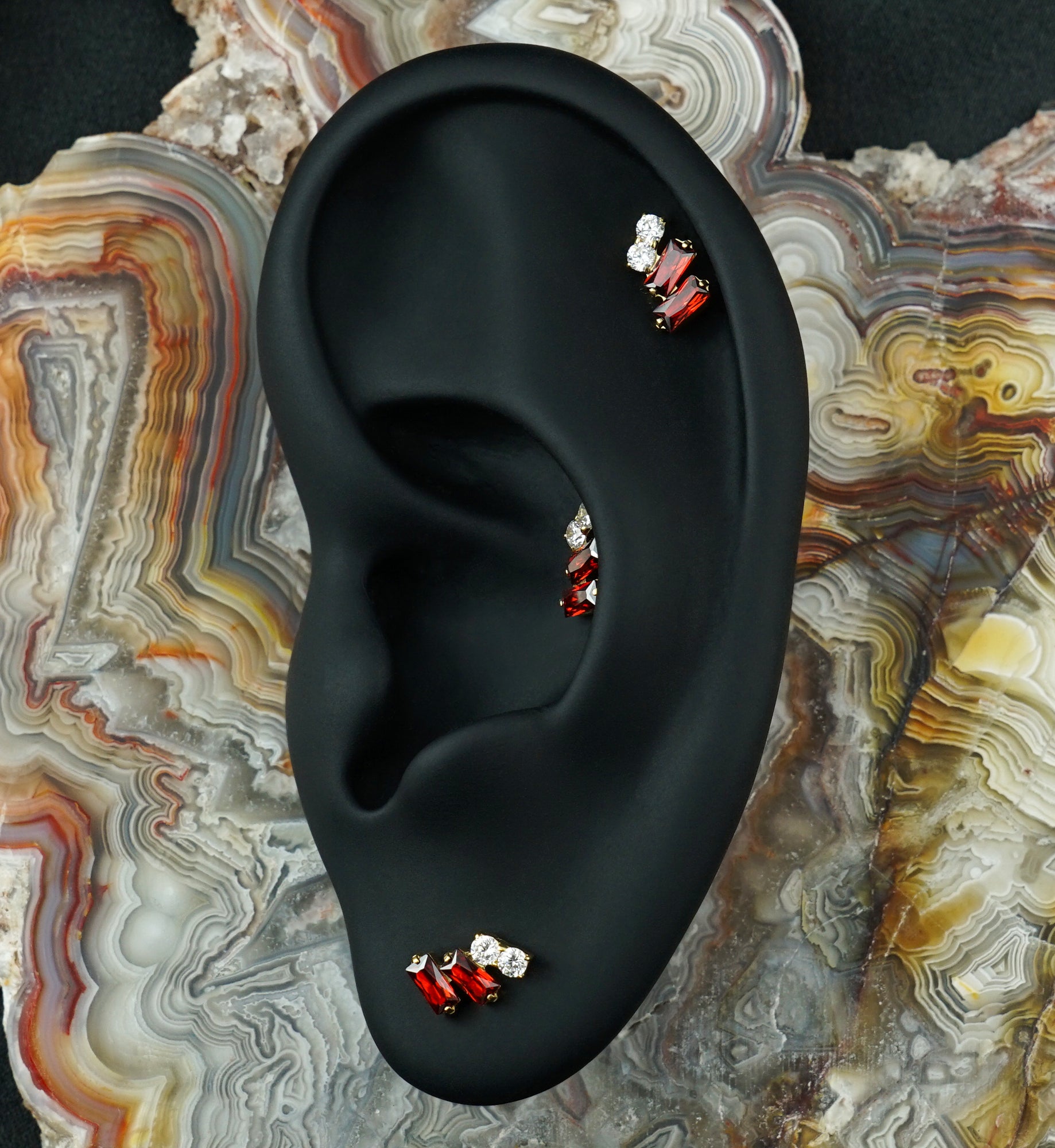 24kt Gold PVD Afterglow Garnet CZ Titanium Threadless Top