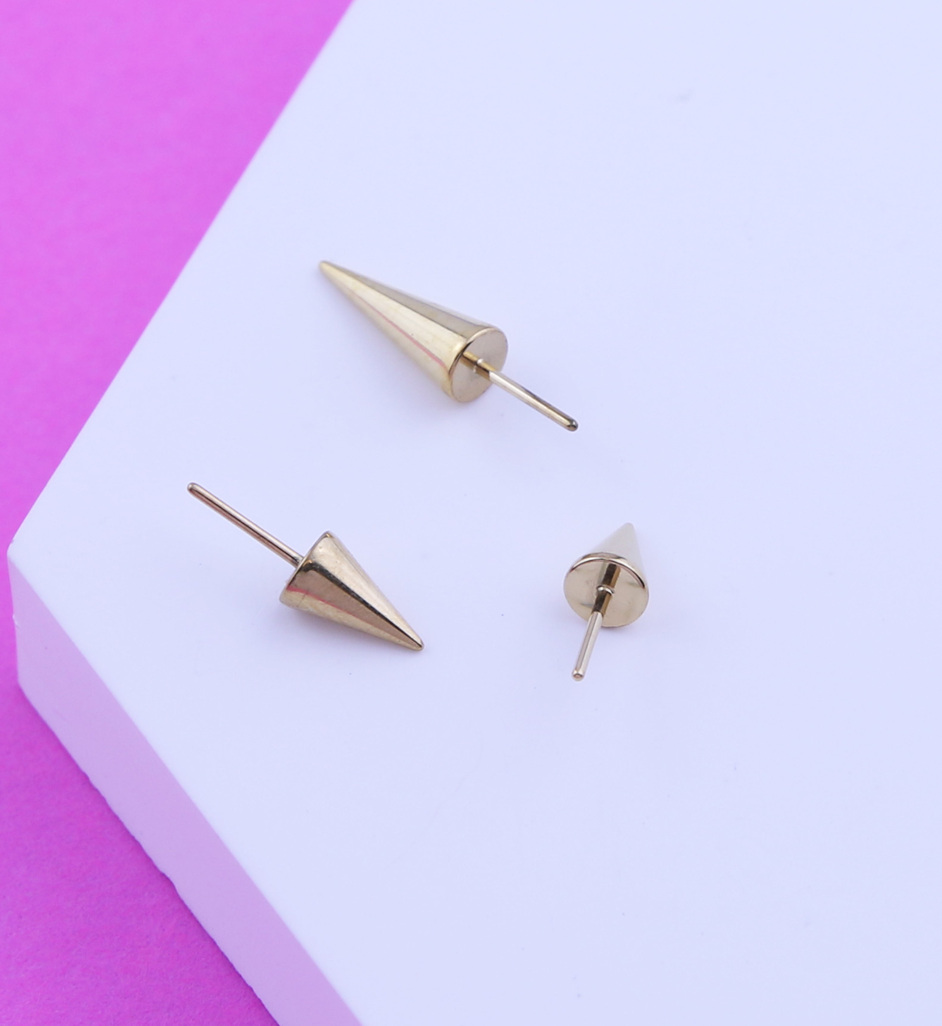 24kt Gold PVD Spike Threadless Titanium Top | UrbanBodyJewelry.com