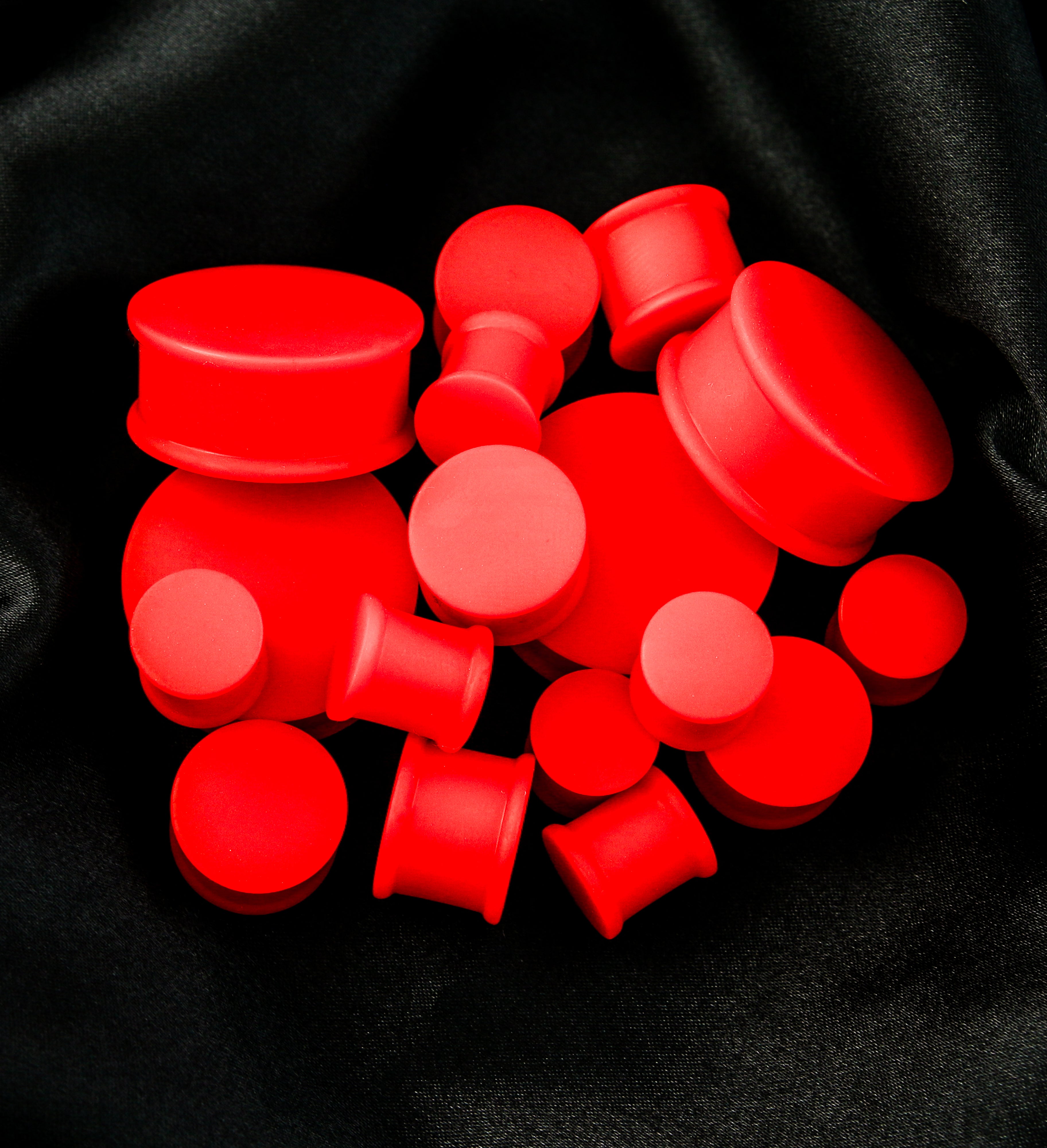Double Flare Red Silicone Plugs (8G - 1 & 1/2") | UrbanBodyJewelry.com
