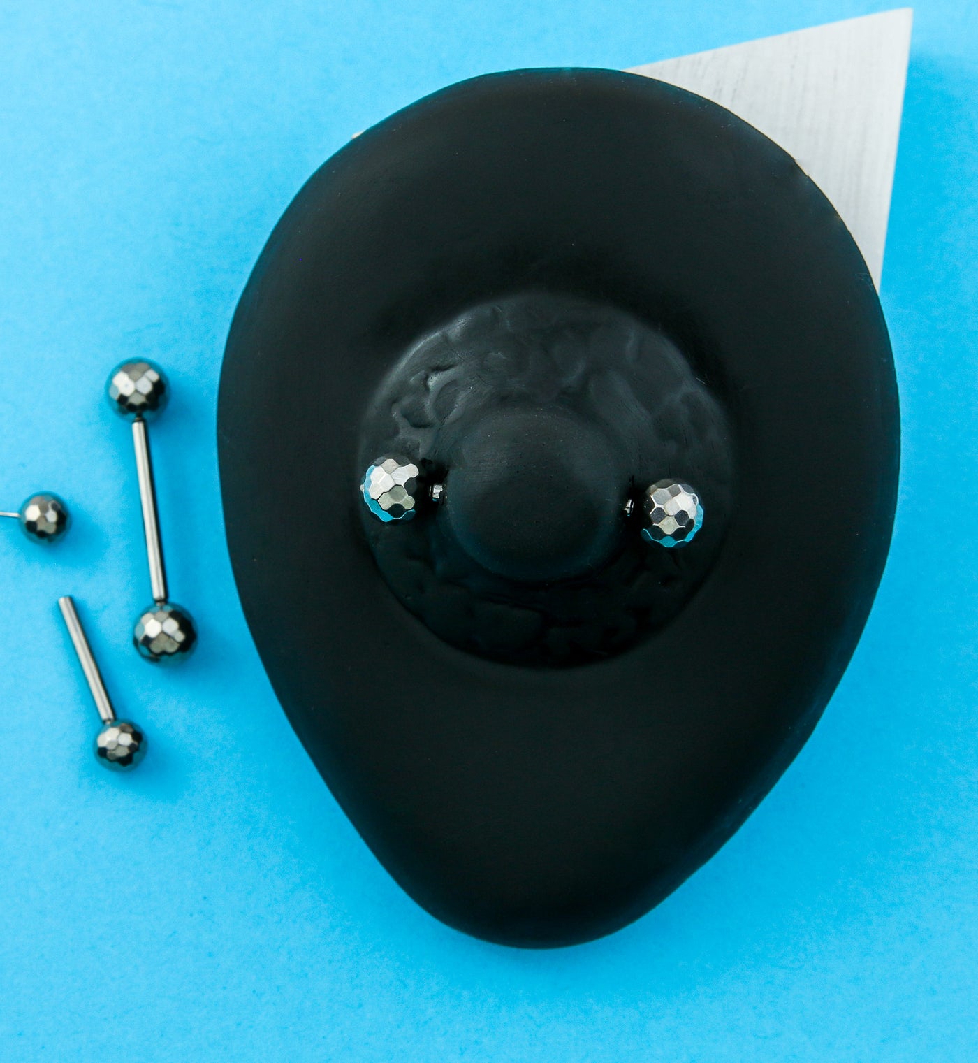 Faceted Threadless Titanium Nipple Barbells