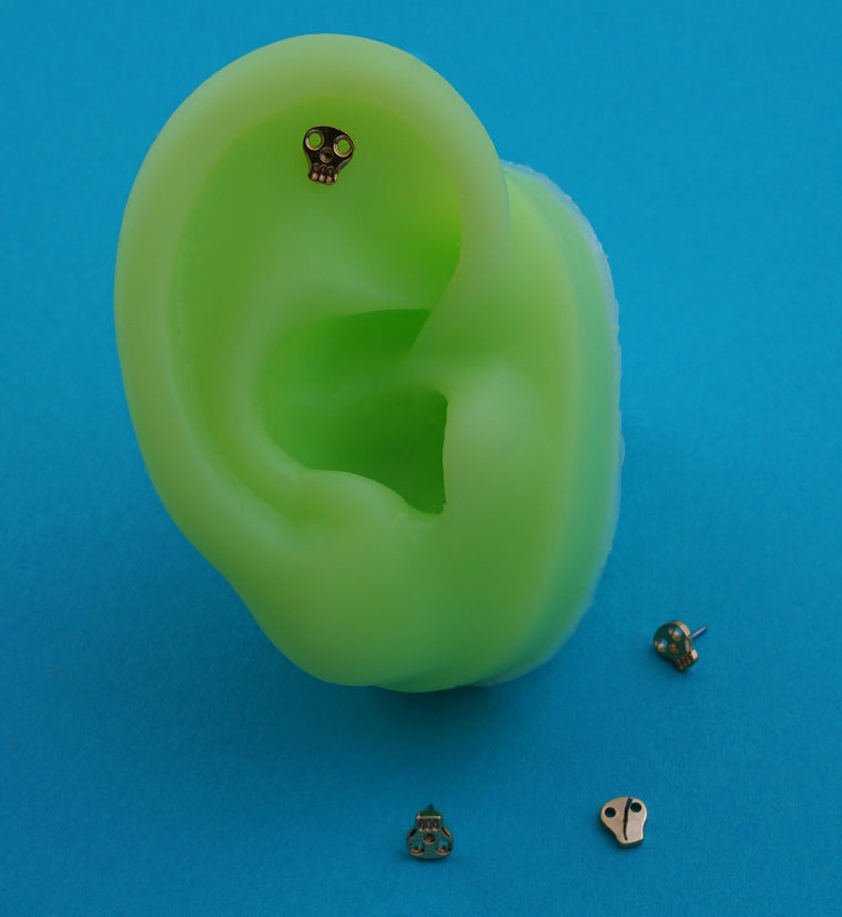 Gold PVD Skull Face Titanium Threadless Top | UrbanBodyJewelry.com