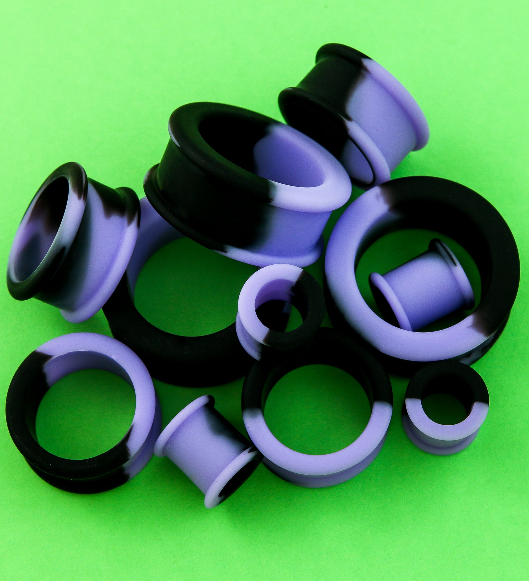 Lavender And Black Double Flare Silicone Plugs (2G - 1&1/2 ...