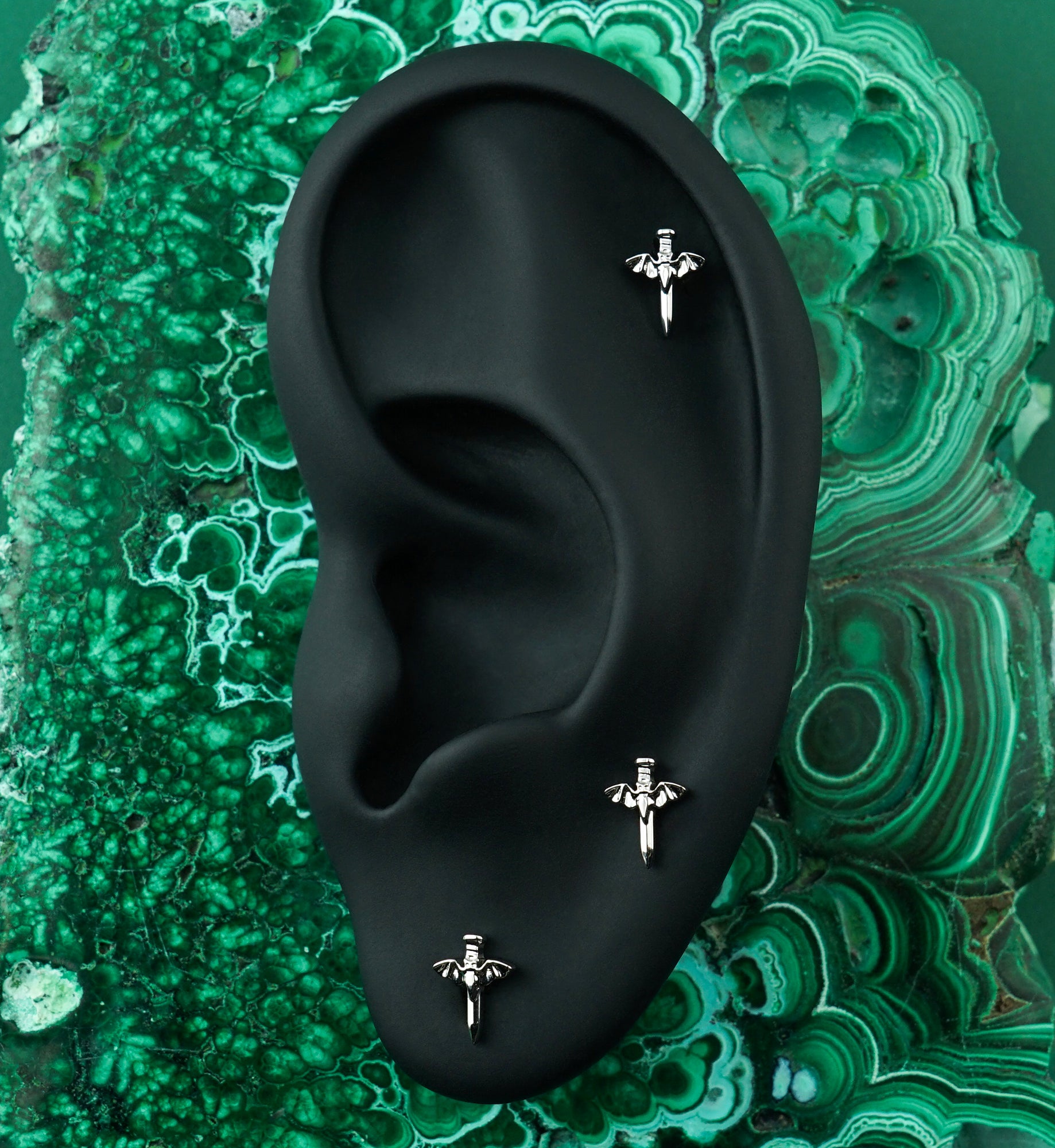 Bat Dagger Titanium Threadless Top