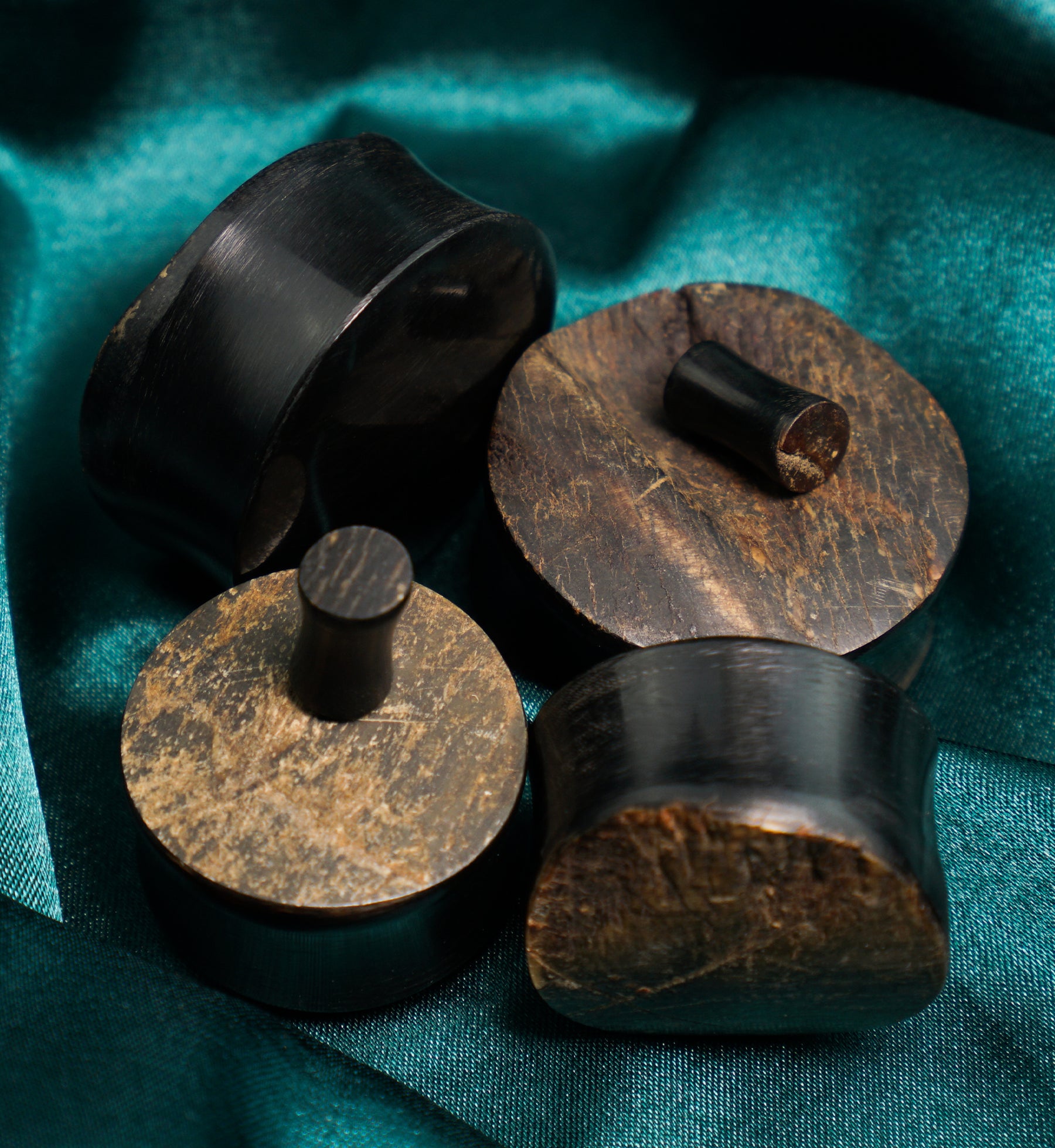 Raw Buffalo Horn Plugs (6G - 1 & 1/4 Inch) | UrbanBodyJewelry.com
