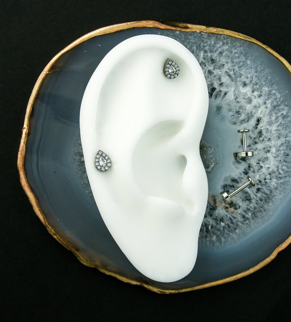 Teardrop Clear CZ Internally Threaded Titanium Labret ...