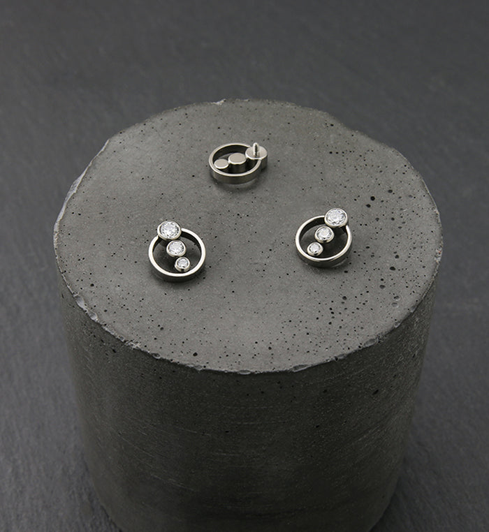 Orbit Descend Clear CZ Internally Threaded Titanium Top