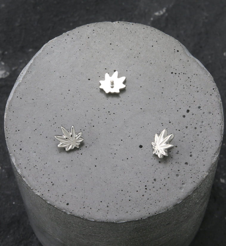 Hemp Leaf Internally Threaded Titanium Top | UrbanBodyJewelry.com