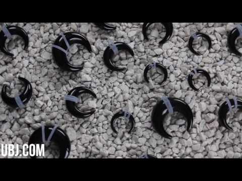 Black Obsidian Stone Pinchers (6 Gauge - 1/2") | UrbanBodyJewelry.com