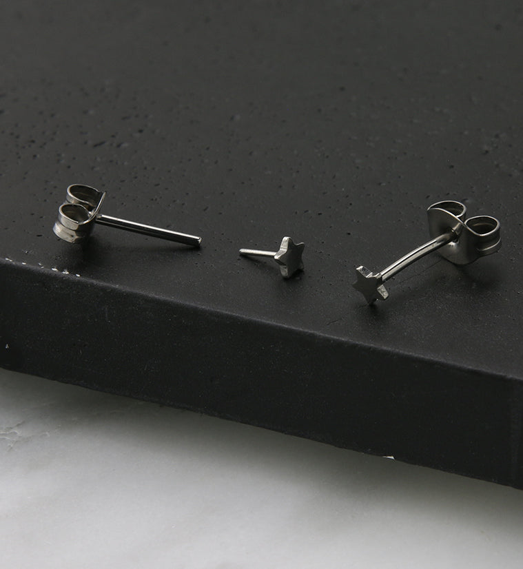 Star Titanium Threadless Earrings | UrbanBodyJewelry.com